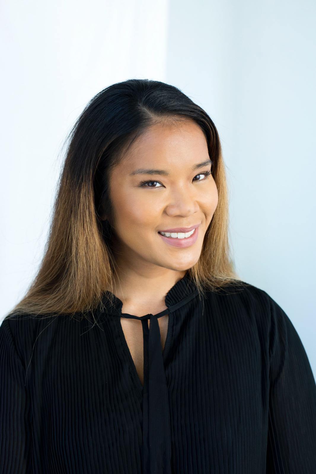 Multi-talented Pinay comedian Fly Lady Di on how humour gives our power ...